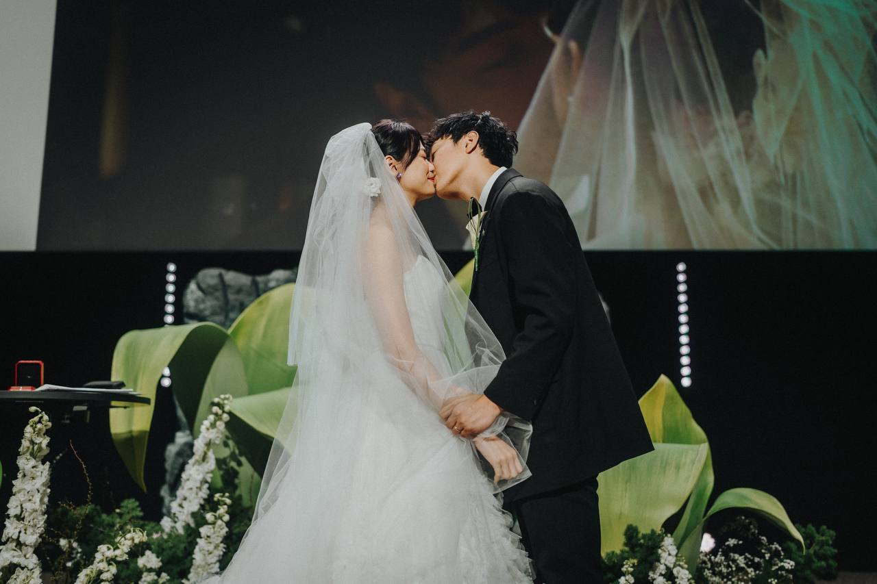 The Joy, The Happy Tears And The Exclusive Photos From Felicia Chin & Jeffrey Xu's Super Sweet ...