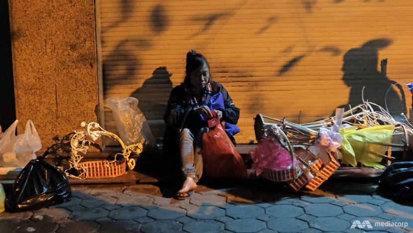 These angels bring warmth into the lives of Hanoi’s homeless elderly - CNA