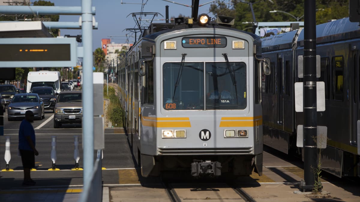 Los Angeles: The car capital warming up to mass transit - TODAY