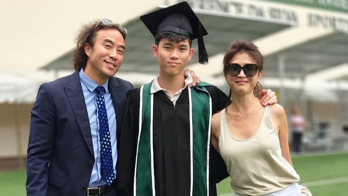 Former couple Allan Wu and Wong Li Lin take rare picture together at 18 ...