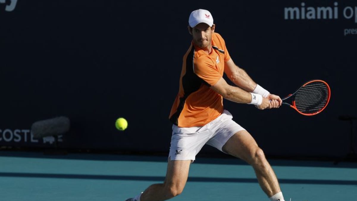 Murray gives fans an effort to remember in Miami swan song - CNA