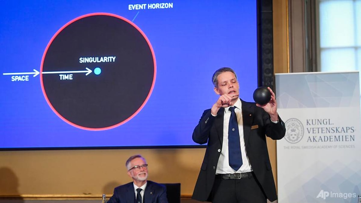 Three scientists win Nobel physics prize for black hole finds - CNA