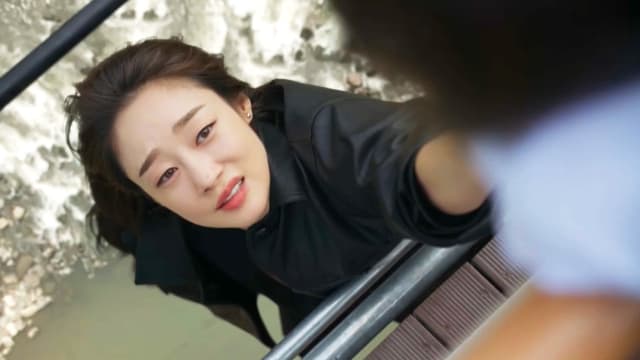 基督山小姐（第77集）：河拉跳桥自杀 - vibes by 8world