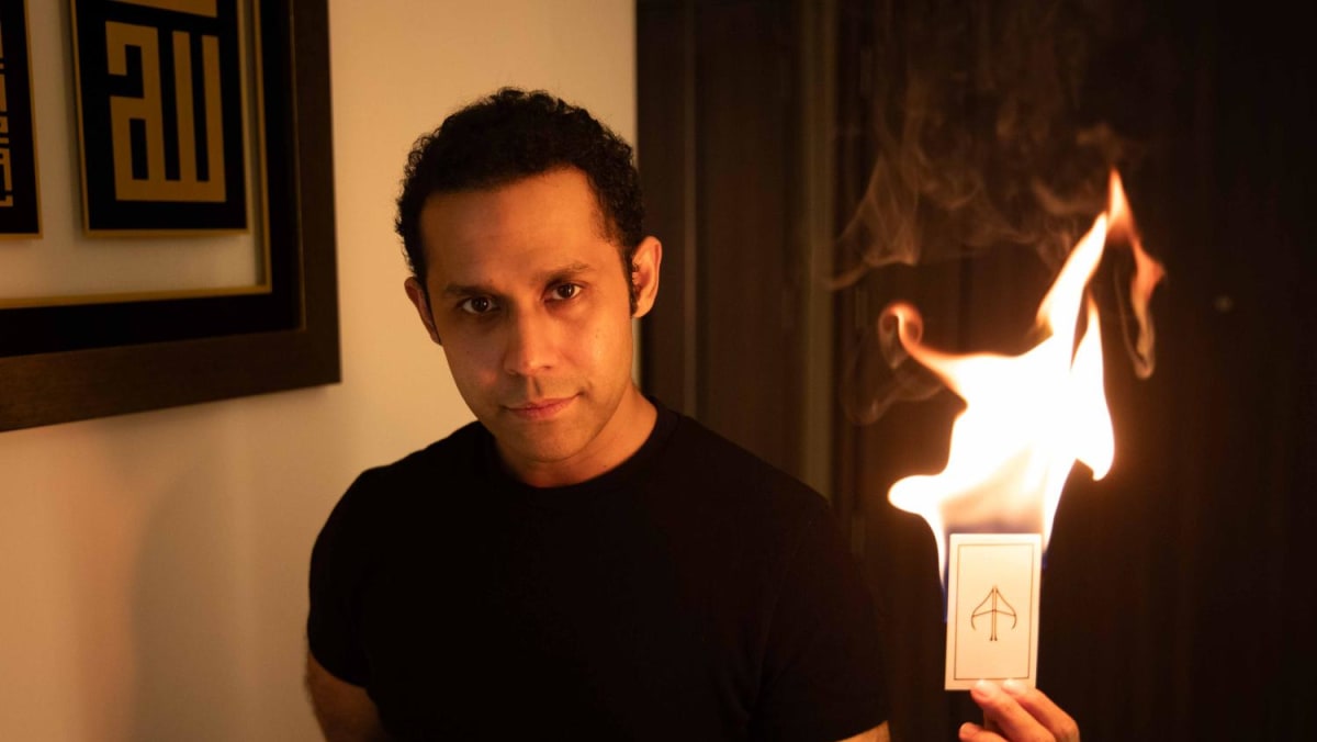 The Stories Behind: After 30-year conflict with dad, this magician ...