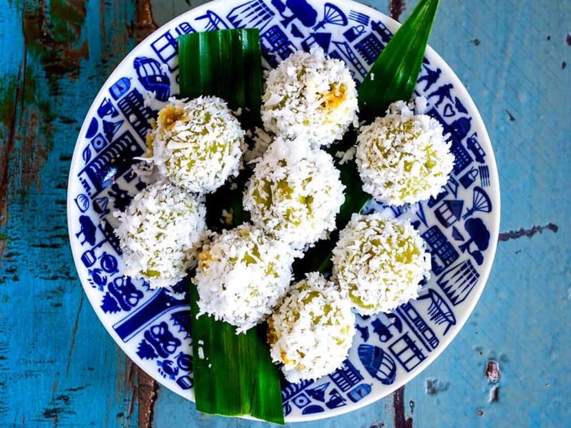 How To Make Classic Ondeh Ondeh Like A Pro - TODAY