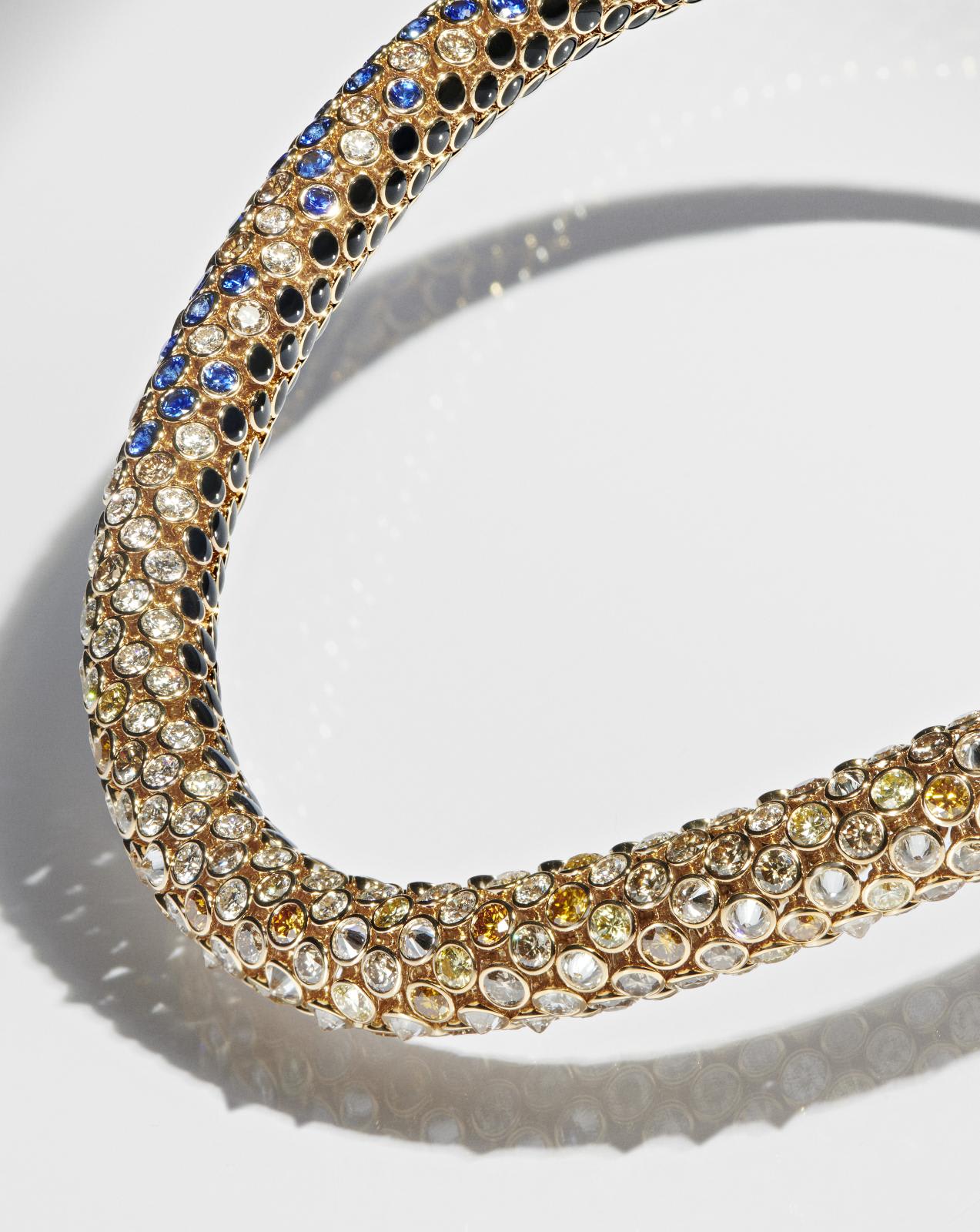 Timothee Chalamet wore a custom Cartier necklace at the world premiere ...