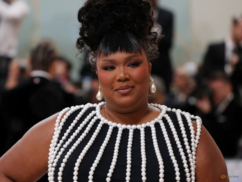 Singer Lizzo clarifies she's not quitting music despite recent outburst ...
