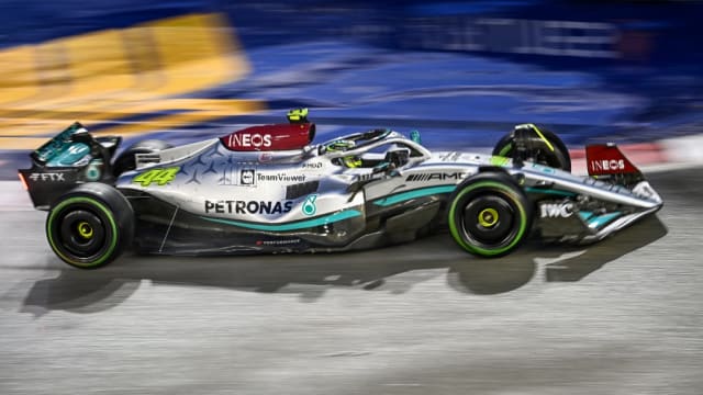 【直播】F1新加坡大奖赛排位赛开跑 20名车手争夺杆位 - 8world