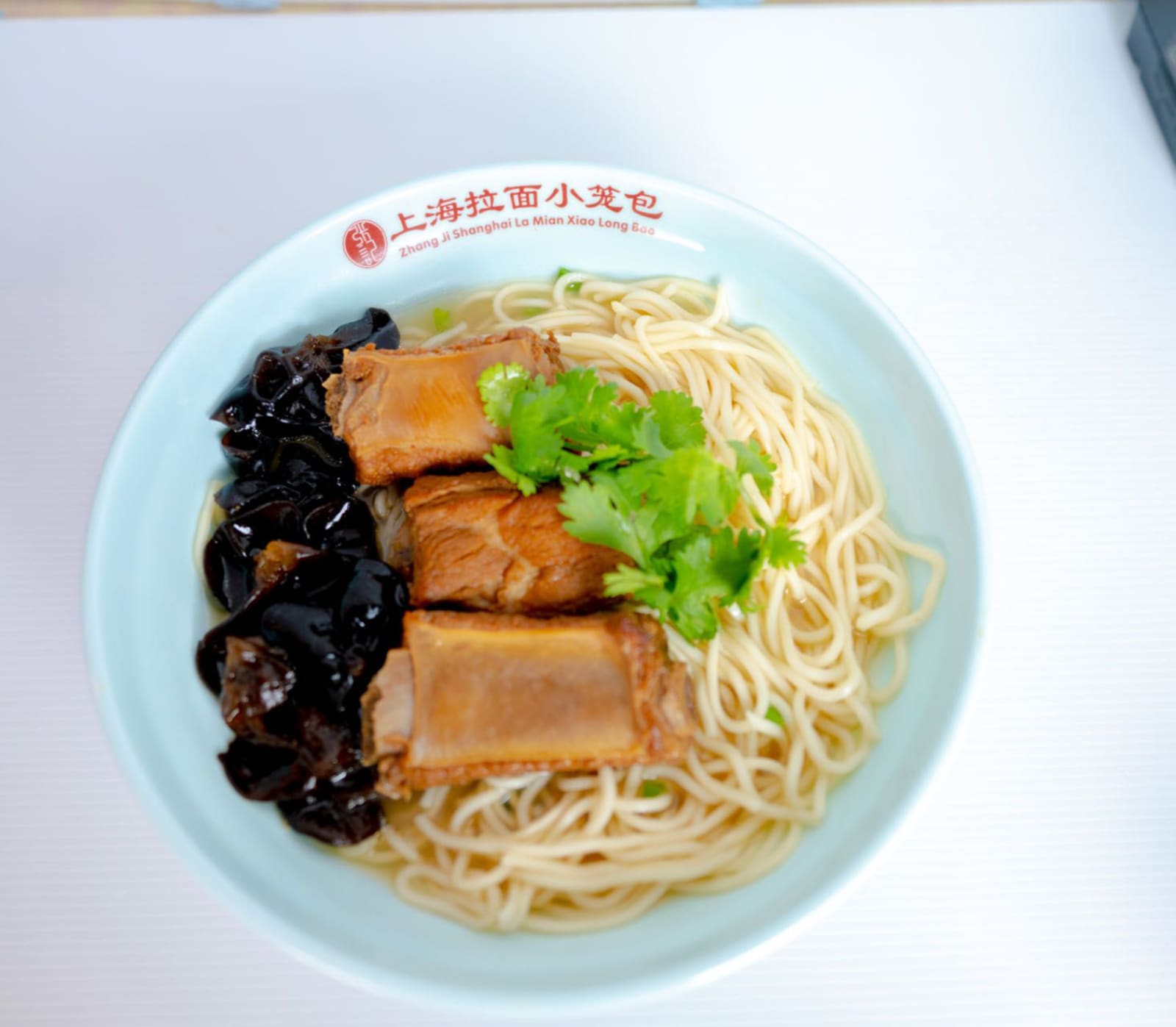 Popular hawker stall Zhang Ji Shanghai La Mian Xiao Long Bao opens mall outlet - CNA Lifestyle