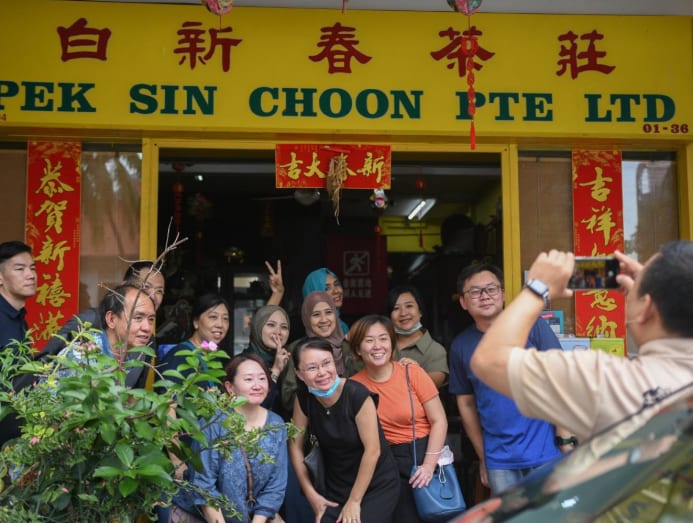 Tradition is their cup of tea: What's the story behind Pek Sin Choon in Chinatown? - CNA Lifestyle