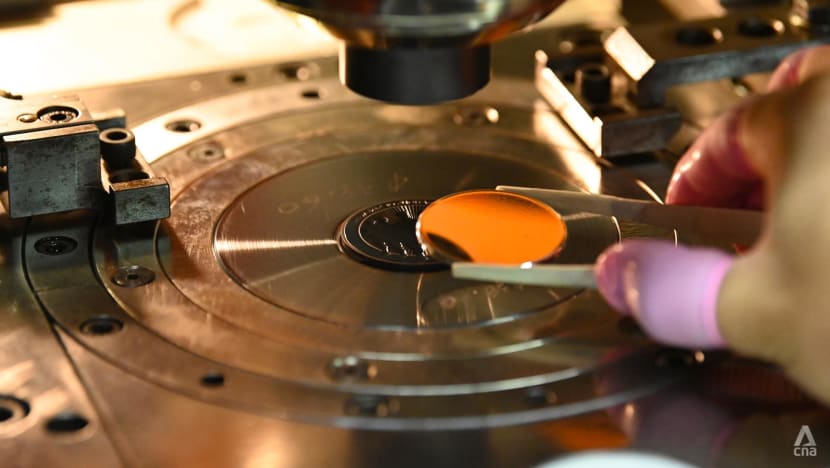 How the Singapore Mint makes commemorative coins - CNA