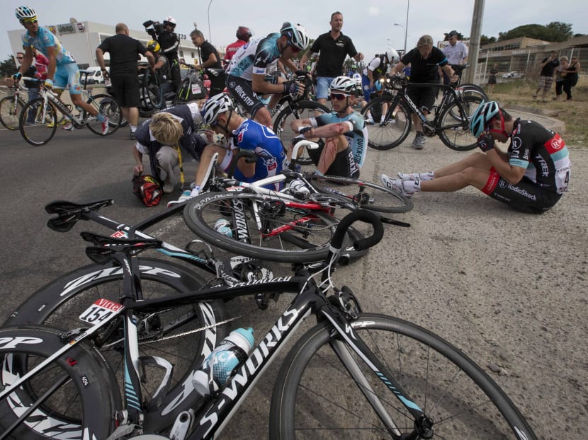 Gallery: Bus mishap at finish line mars Tour de France start - TODAY