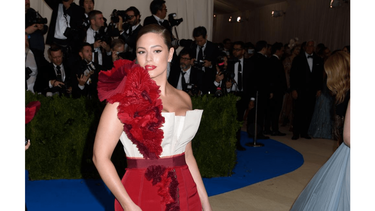 Ashley Graham Opens Up About Sex Assault 8days