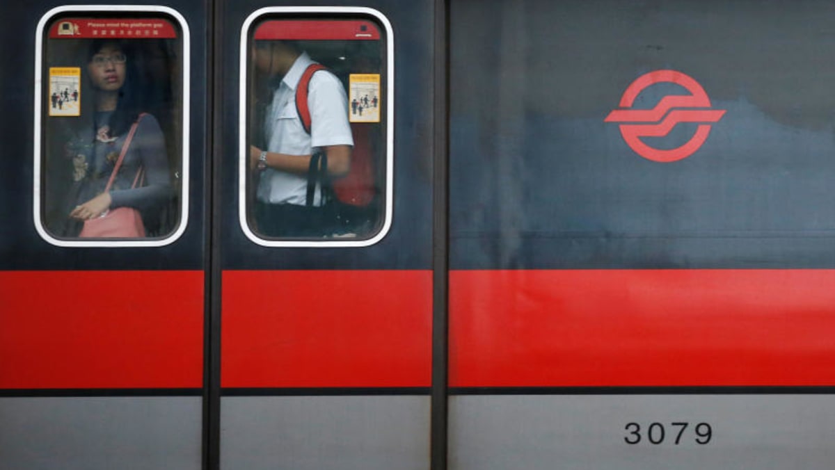 SMRT to extend train, selected bus services on CNY eve - TODAY