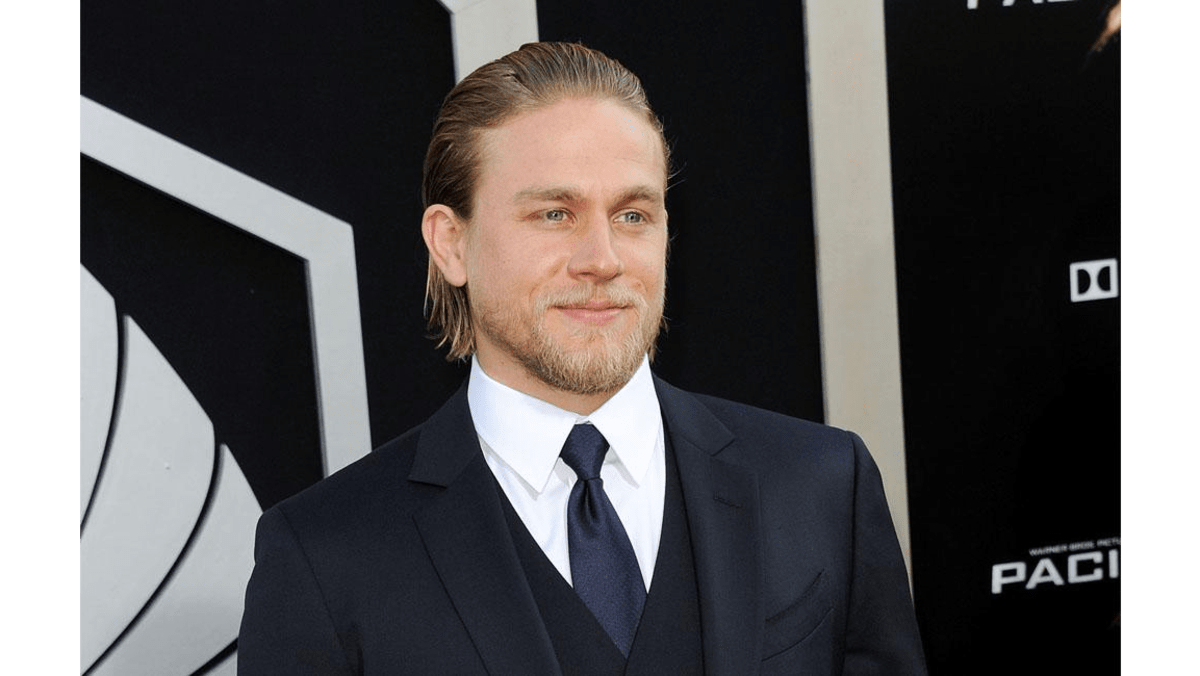 Guy Ritchie taught Charlie Hunnam jiu-jitsu - 8days