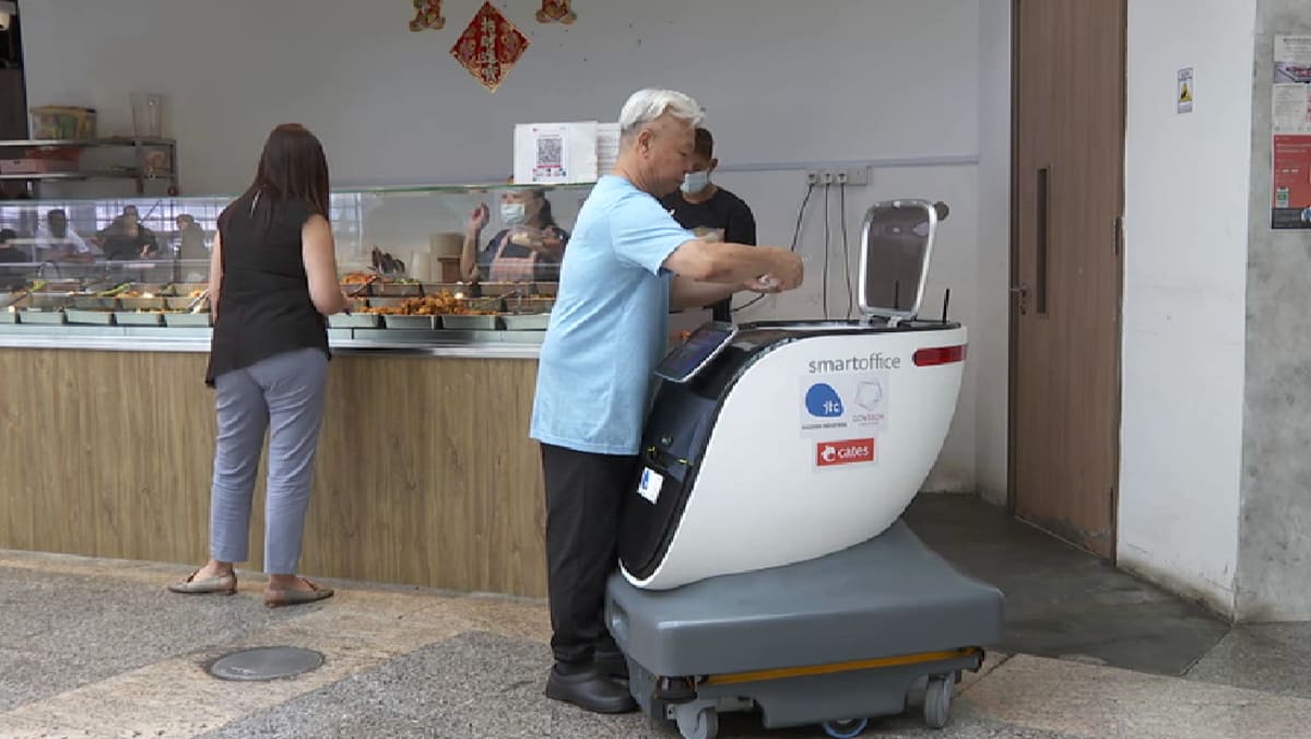 JTC bakal lancar robot penghantaran makan & pembayaran pengecaman wajah ...