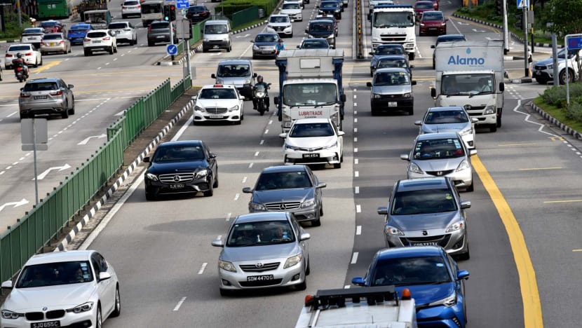 Car COE prices hit new record; premiums for larger cars cross S$140,000 ...