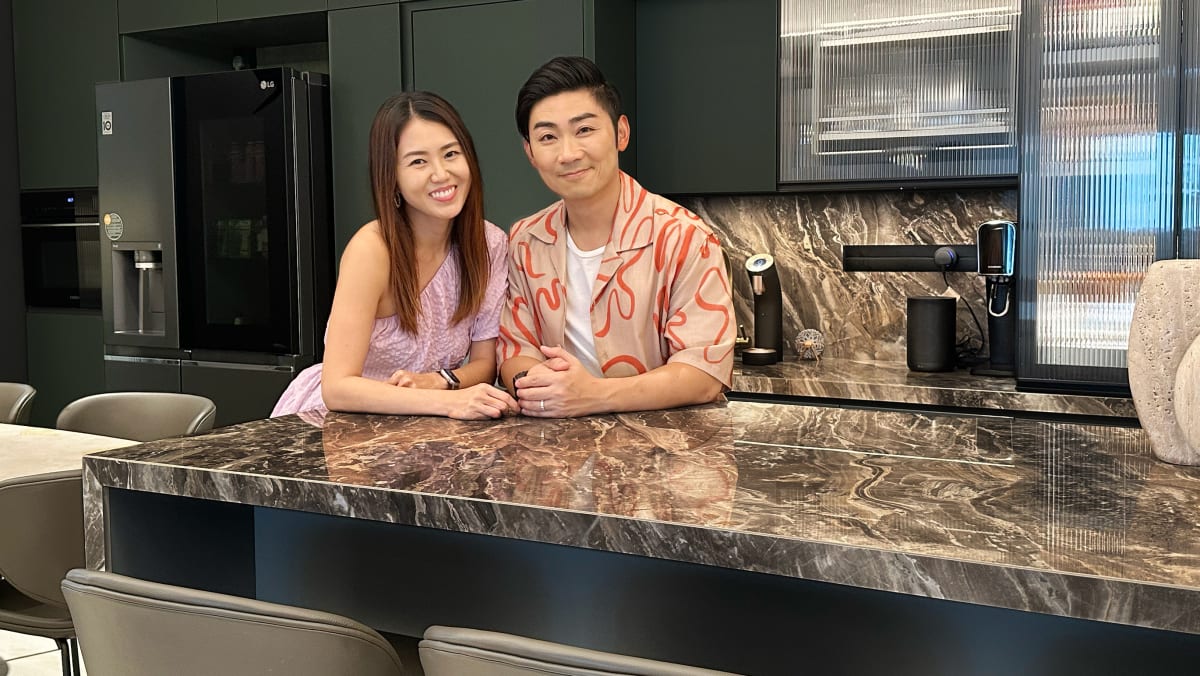 Alfred Sim & Tay Kewei Bought This $903K Executive Flat To Give Their Son A Better Chance Of ...
