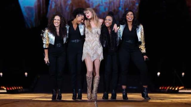 Taylor Swift分7500万花红赏巡演工作人员 卡车司机一人就领13万 - vibes by 8world