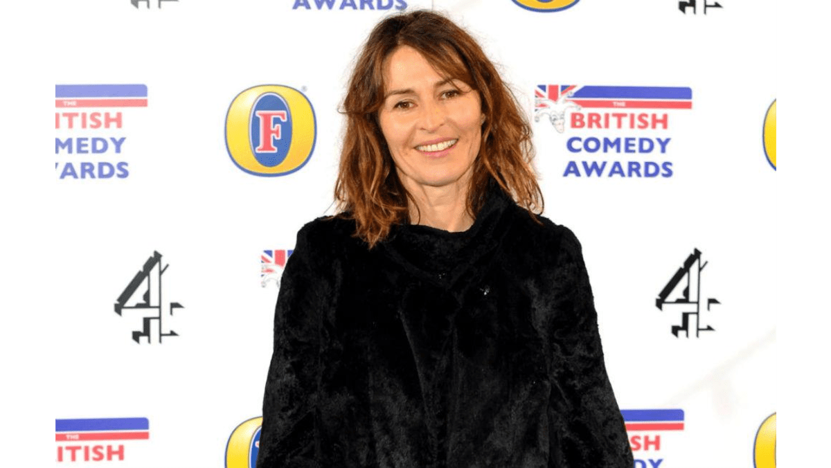 Helen Baxendale's bad pottery - 8days