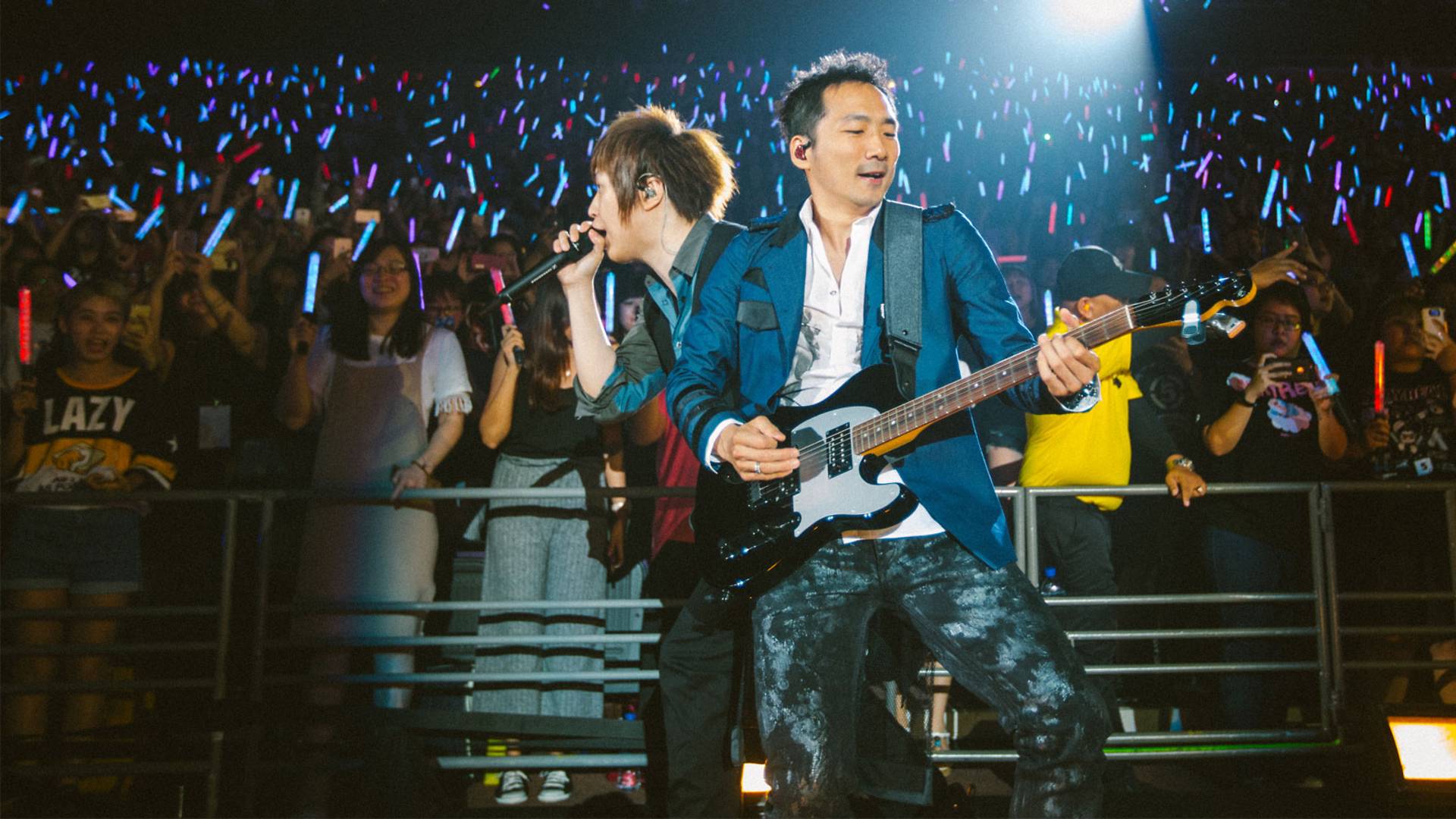 Mayday’s pandan cake infatuation - 8days