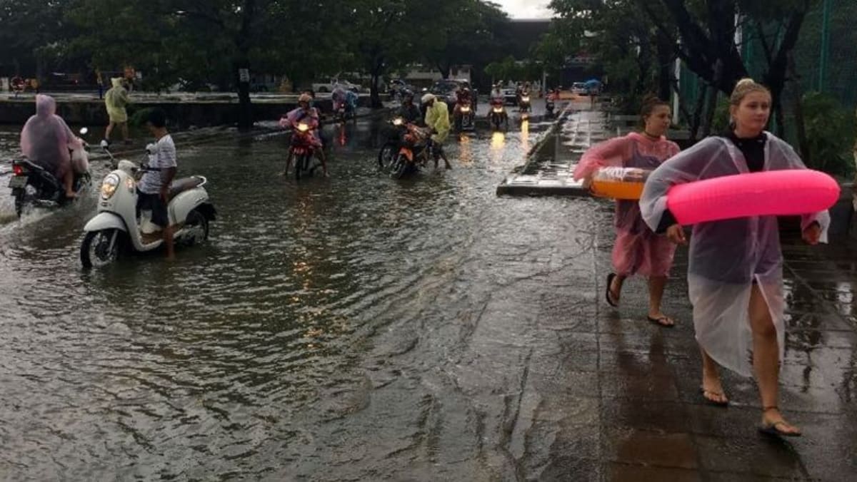 6 maut akibat banjir di selatan Thailand - BERITA Mediacorp