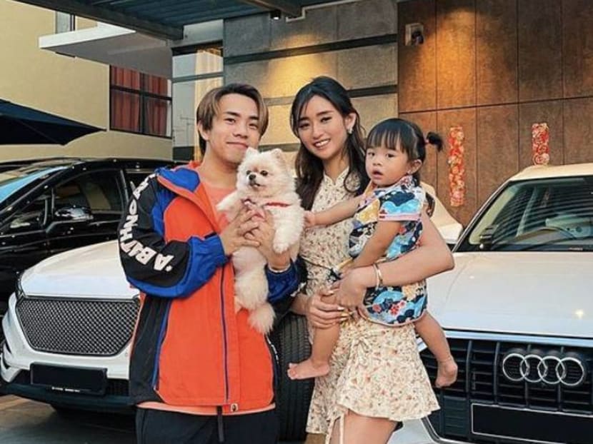 Youtube Star Jianhao Tan 27 Celebrates 2nd Wedding Anniversary Gives Wife A Rolex Today