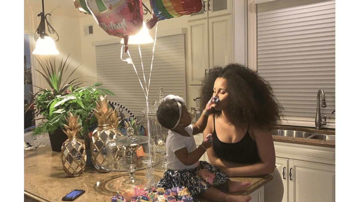 Kulture covers mom Cardi B in cake on first birthday - 8days