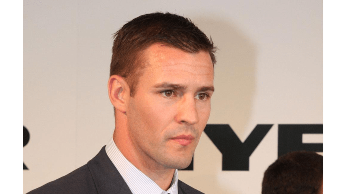 Kris Smith was jealous and insecure with Dannii Minogue - 8days