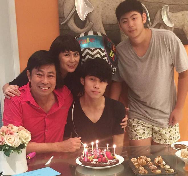 Pan Lingling Says She Can “Finally Step Down” As Her Younger Son’s ...