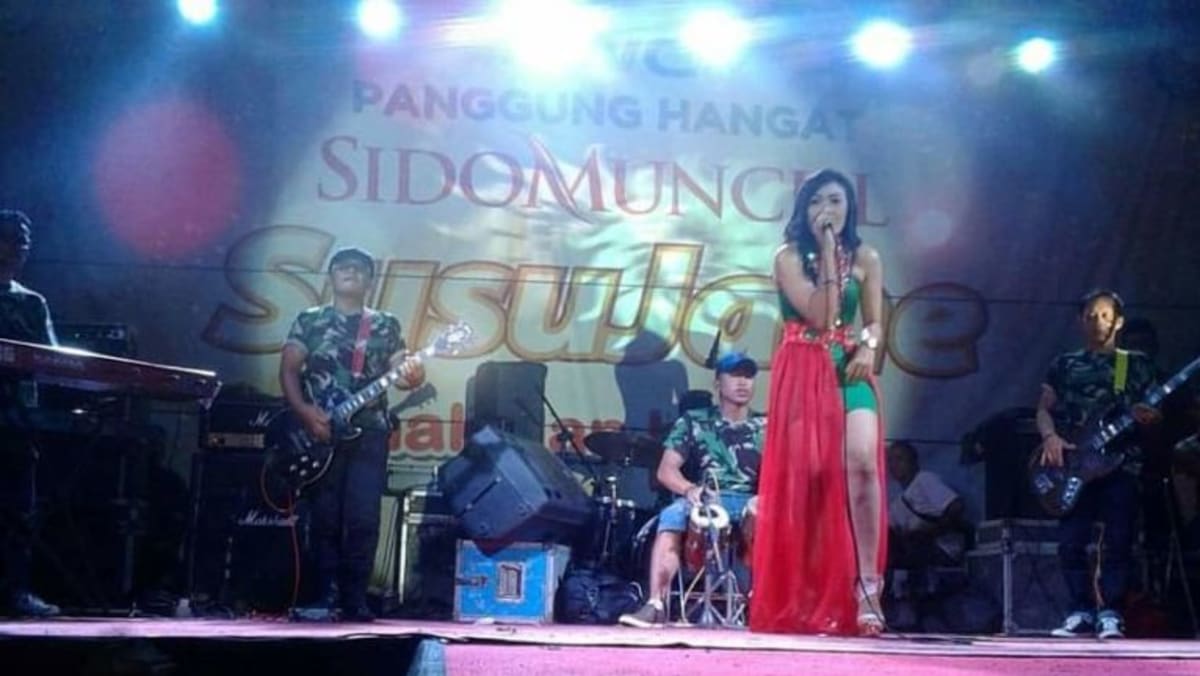 Pentas sunyi sepi: COVID-19 jejas industri dangdut Indonesia, mata ...