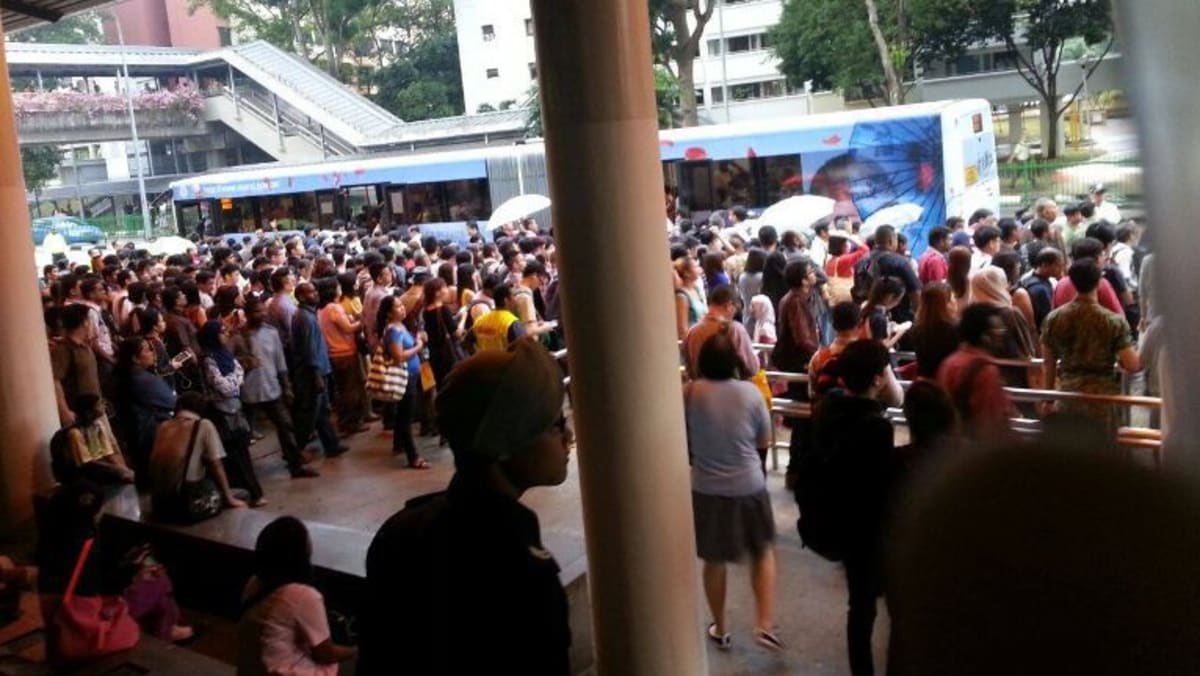 North South Line hit by hours-long train service disruption - TODAY
