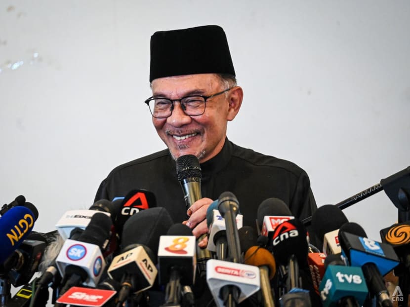 Anwar to lead unity government comprising PH, BN and GPS; keeps door ...