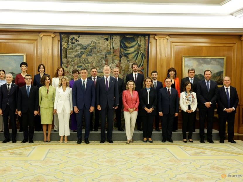 Factbox-Who is who in Spain's new cabinet - TODAY