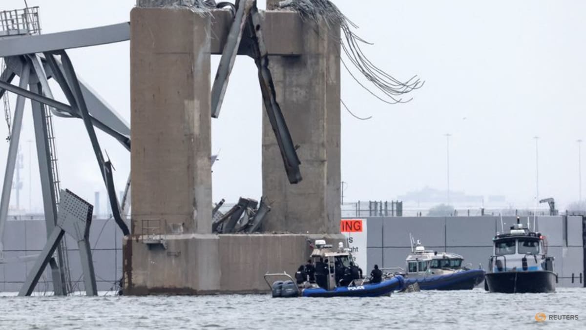 Pilot of Singapore-flagged freighter called for tugboat help before ...