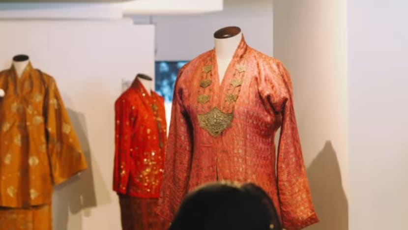 Semakin ramai anak muda minat kebaya, penjualan meningkat - BERITA ... Semakin ramai anak muda minat kebaya, penjualan meningkat - BERITA ...
