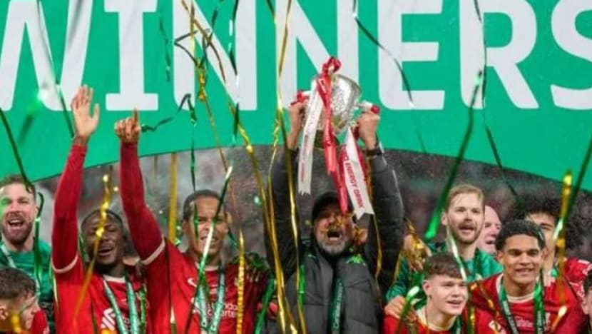 Liverpool julang piala pertama musim ini - BERITA Mediacorp
