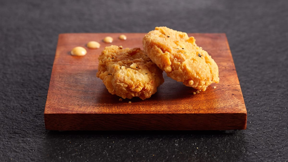 S’pore becomes first country to approve sale of lab-grown chicken - TODAY