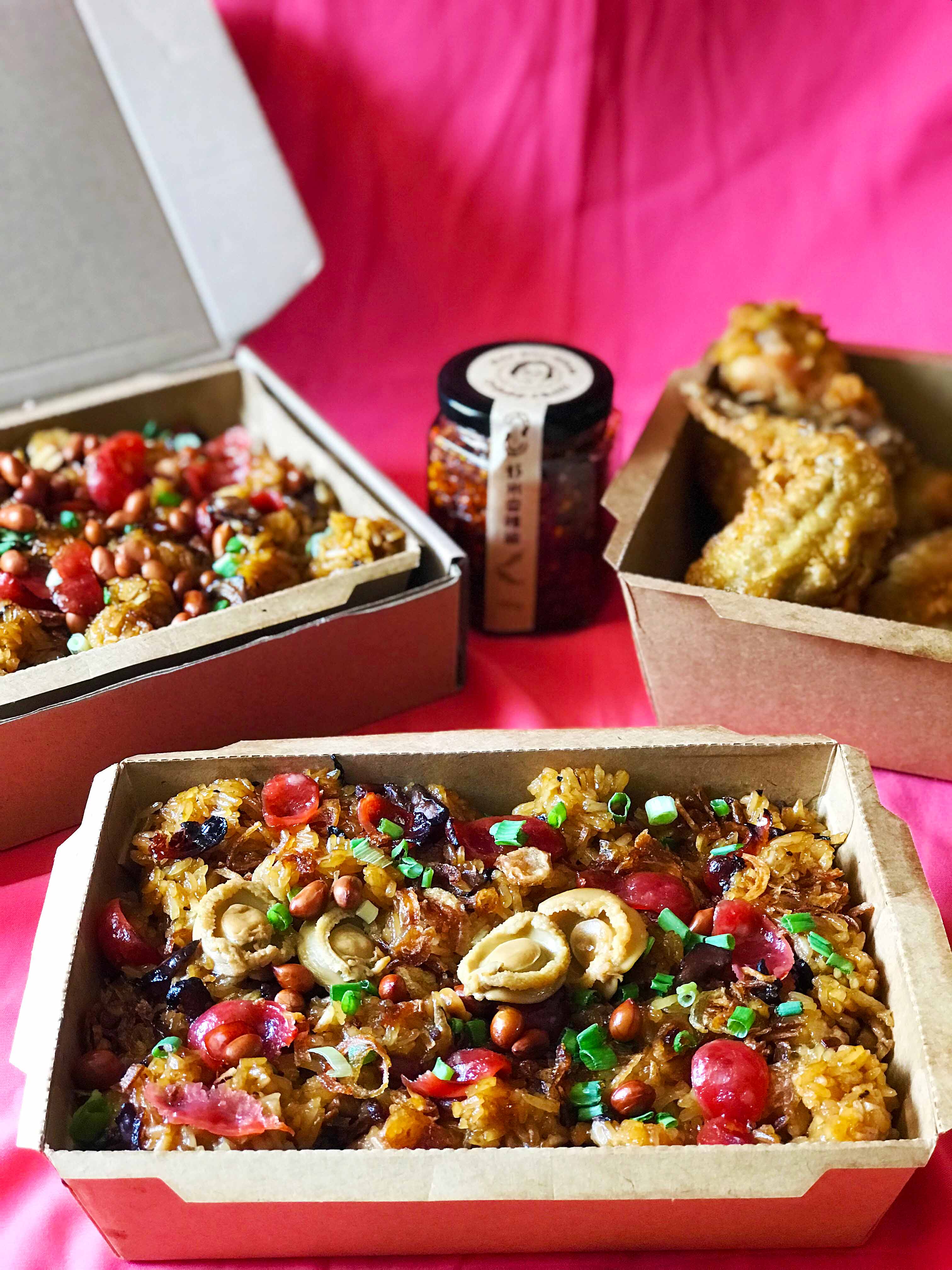 20-Year-Old Sells Tasty Abalone Glutinous Rice Using 85-Year-Old Ah Ma ...