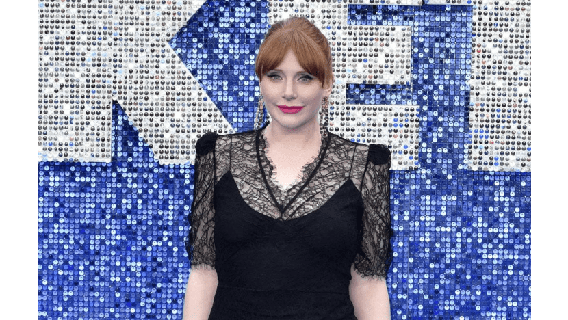 Bryce Dallas Howard Graduates From Nyu 21 Years After Enrolling 8days