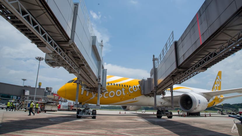 Changi Airport rolls out first fully automated passenger loading bridge ...