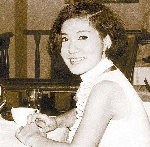HK Actress Louise Lee Is Absolutely Stunning In These Throwback Photos ...