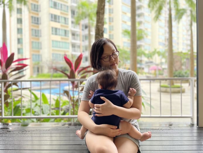 ‘Feeling like a failure’: Mums tell how pressure to breastfeed led to ...