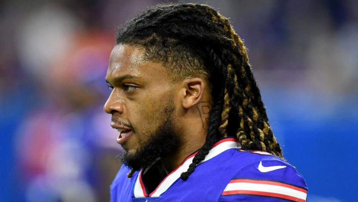 NFL-Hamlin receives standing ovation at Bengals-Bills playoff game - CNA