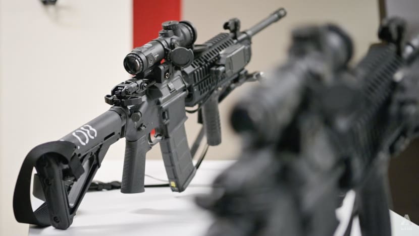 Singapore Army to complete transition to new light machine gun by end ...
