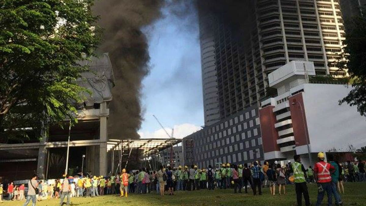 Fire breaks out at Tanjong Pagar Centre construction site - TODAY