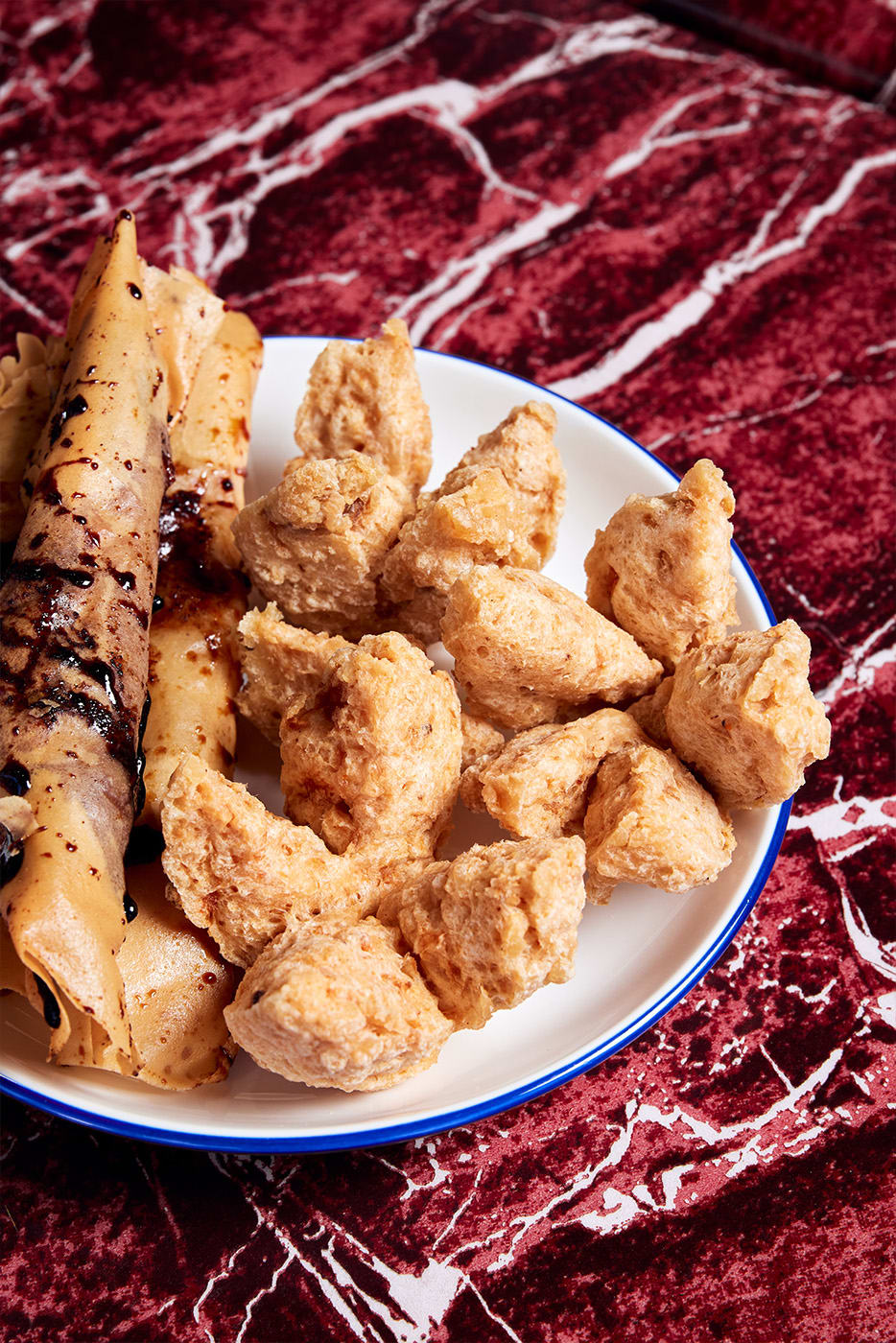 Hard-to-find Indonesian snacks sold at this Sin Ming Drive stall - CNA ...