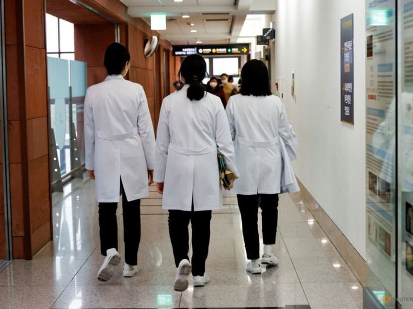 South Korea Starts Process To Suspend Licences Of 4 900 Striking