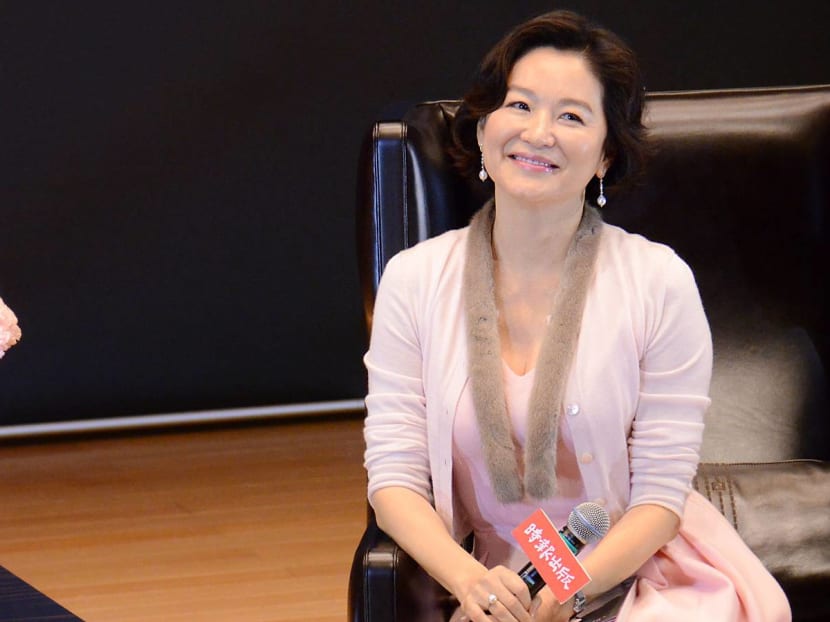 Lin Ching Hsia Rumoured To Have Divorced Hubby Of 24 Years, Received ...