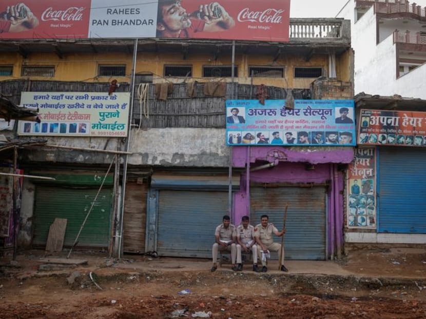 At least five killed in Hindu-Muslim clashes south of New Delhi - TODAY